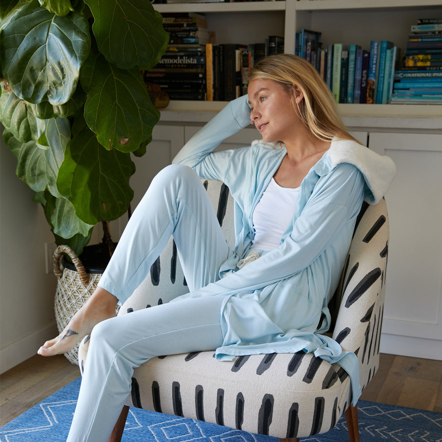 Cloud Soft Sherpa Fleece Robe - Ultimate Warmth – Pure Fiber